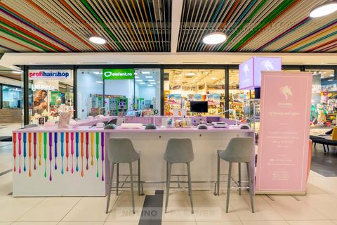 Colors Nail Bar București | Notino салони